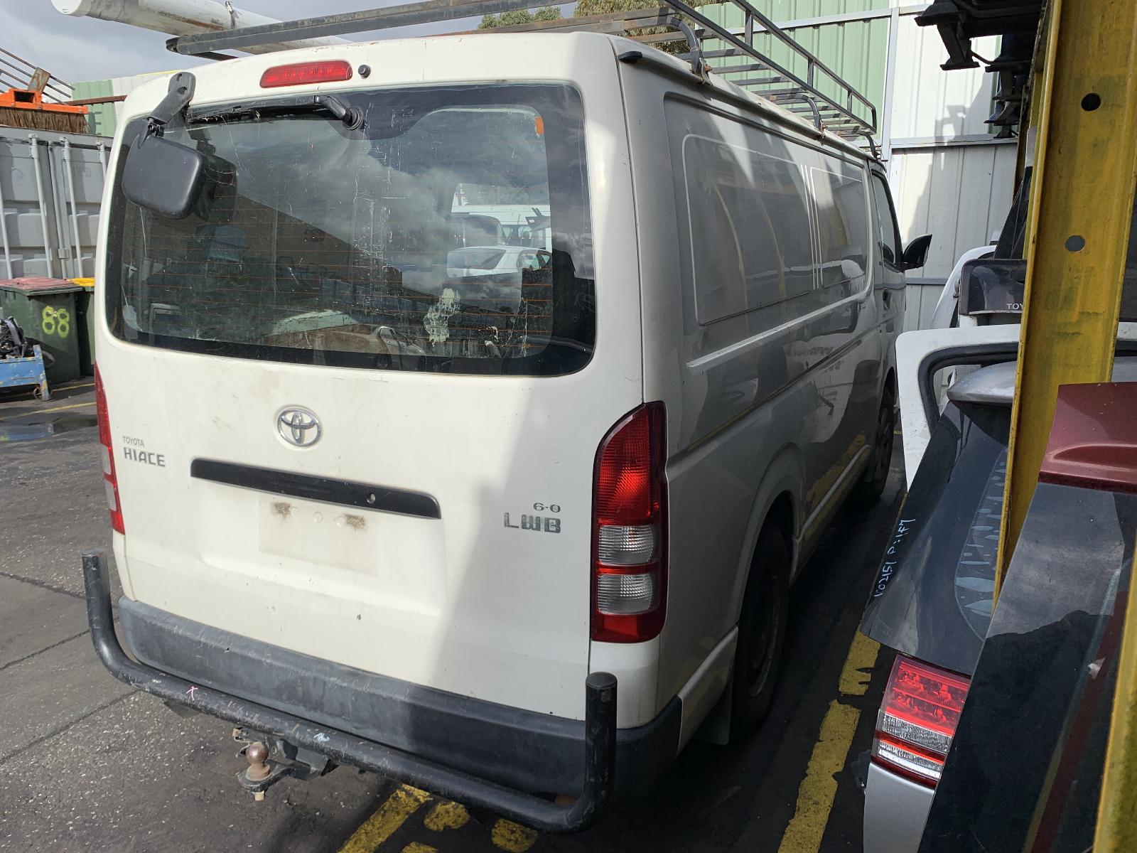 Radiator Hiace Toyota 2008