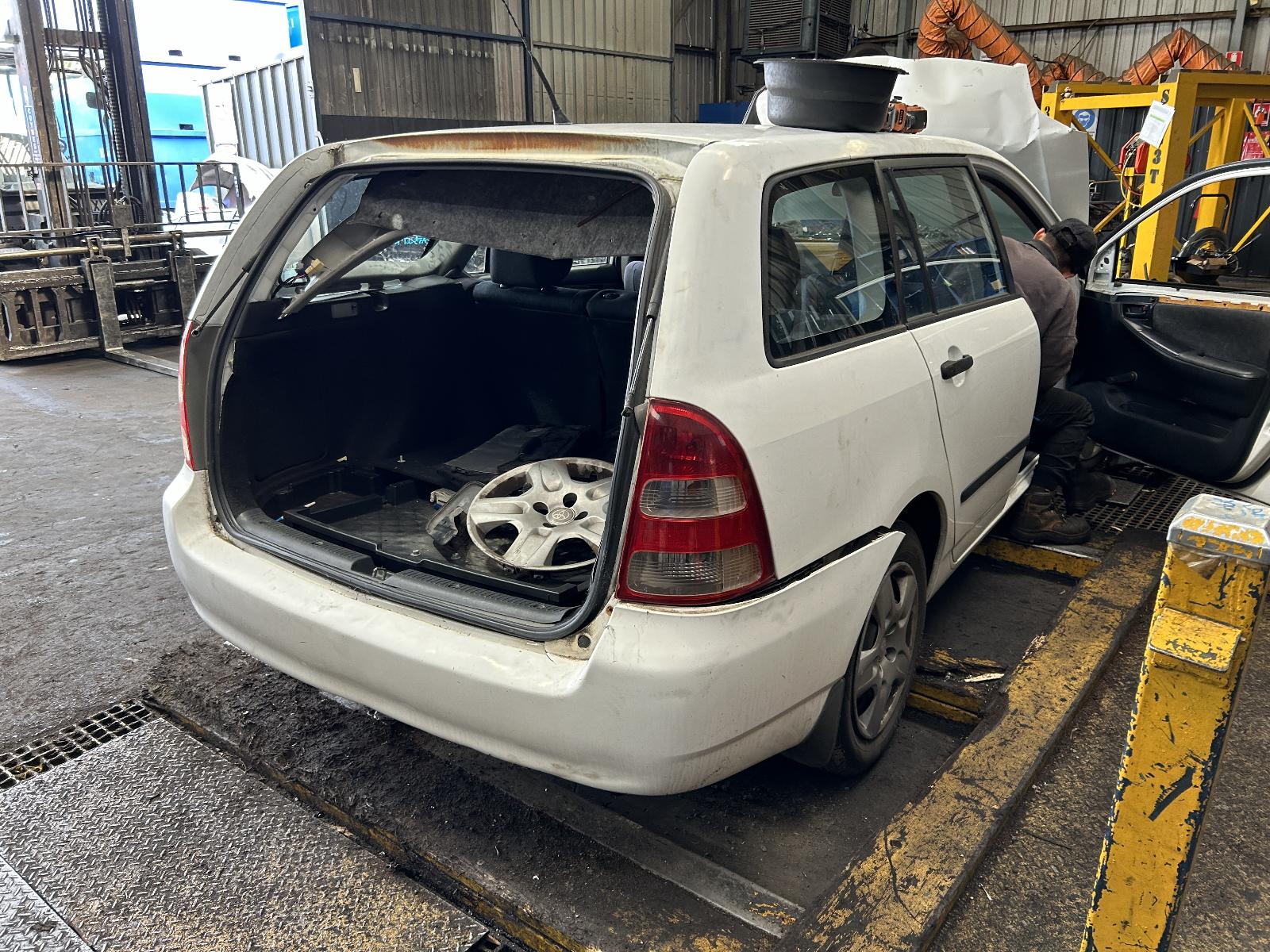 Engine Cover Corolla Toyota 2003