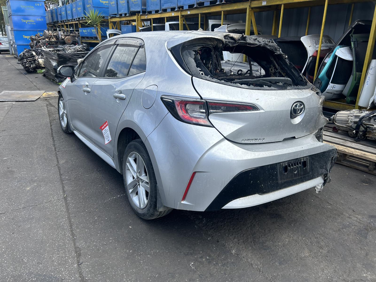 Right Rear Trailing Arm Corolla Toyota 2018