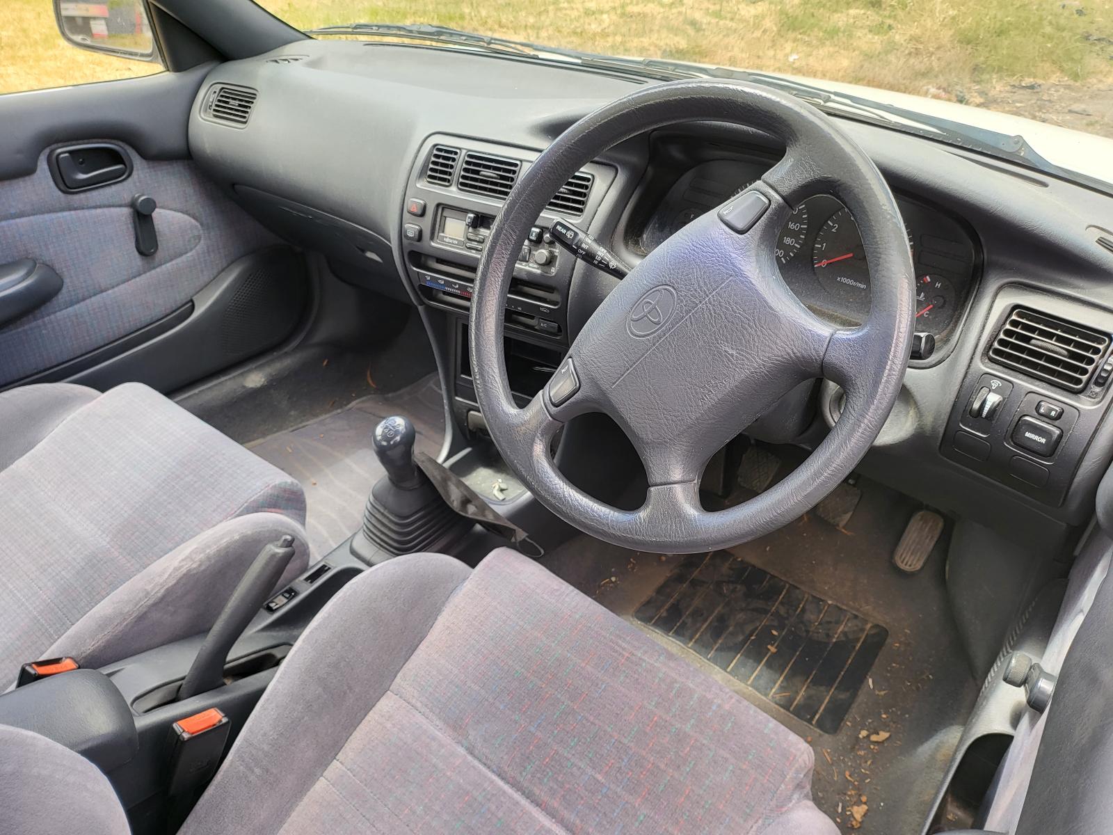 Left Indicator/Fog/Side Corolla Toyota 1995