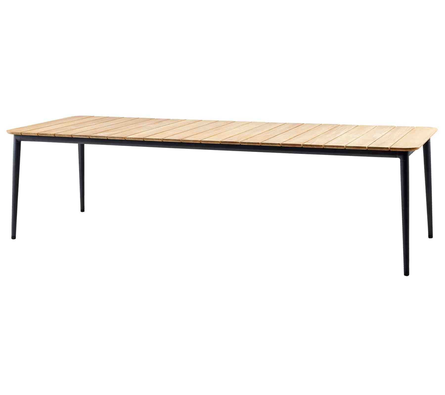 Core dining table