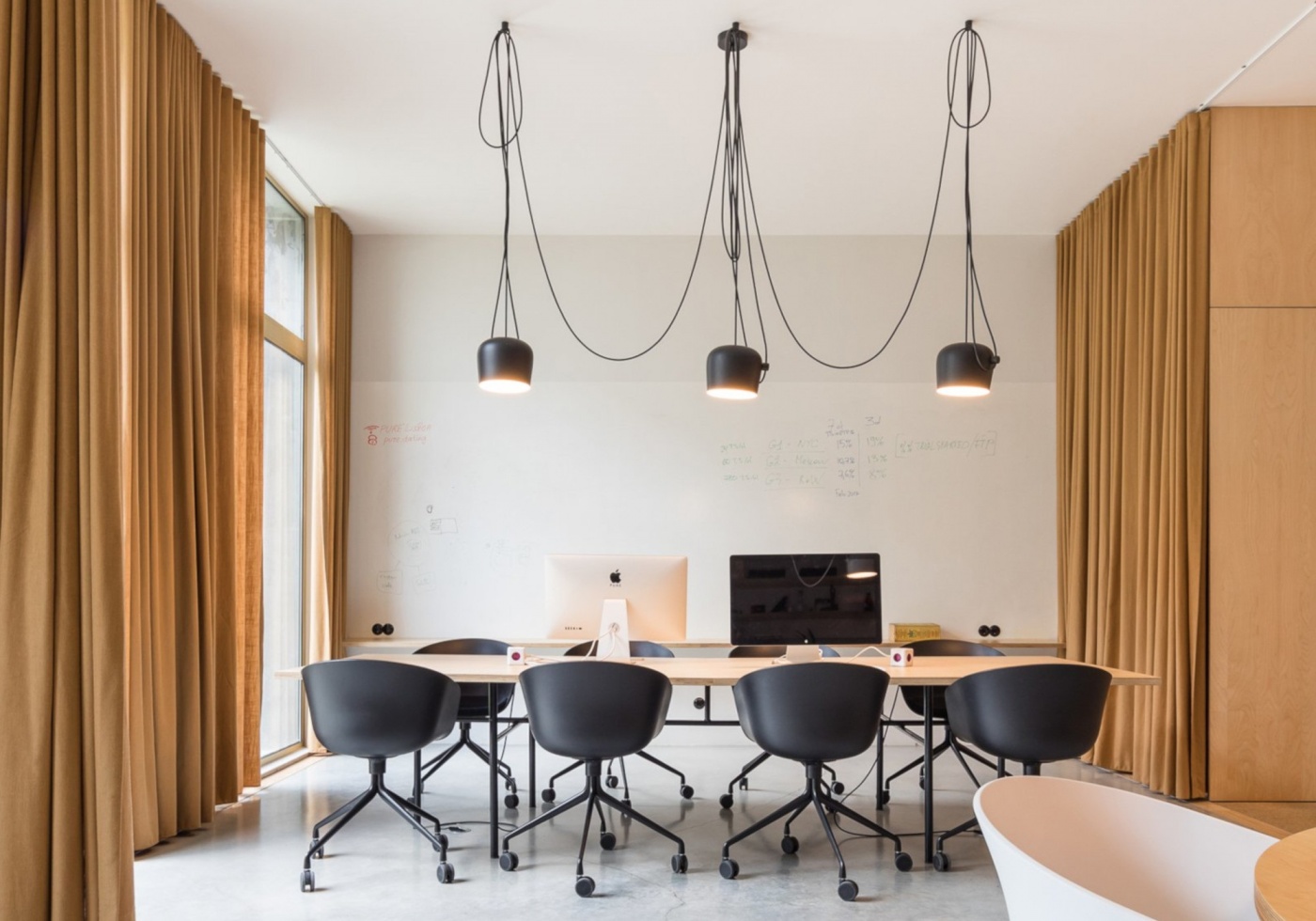AIM Pendant Cluster Lamp by Flos - Transforma