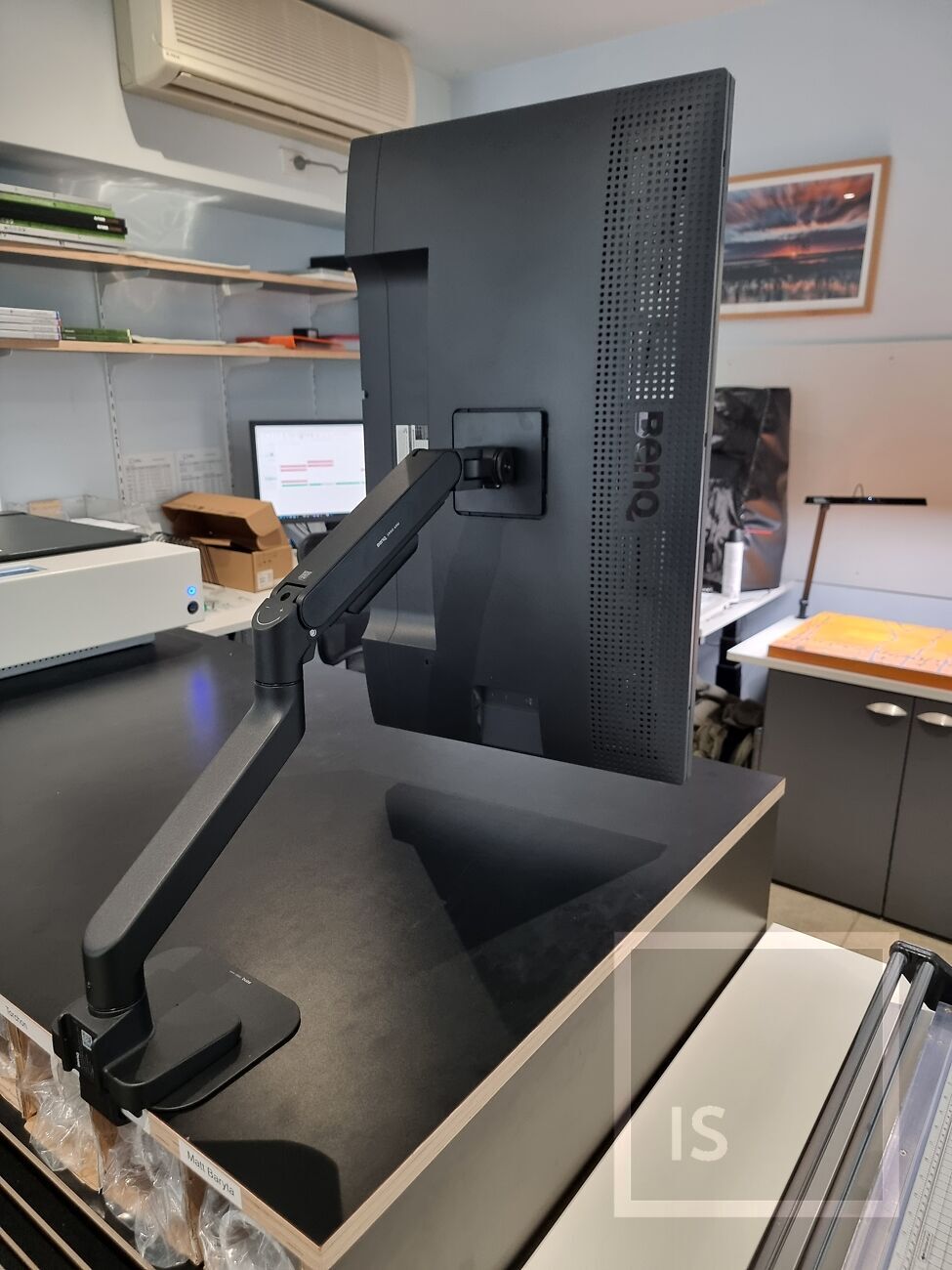 BenQ Ergonomic Monitor Arm Review | Image Science