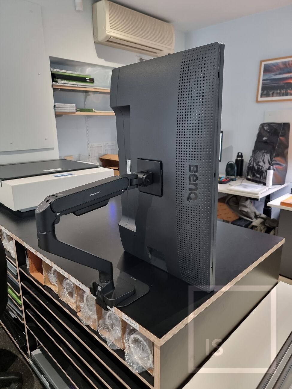 BenQ Ergonomic Monitor Arm Review | Image Science