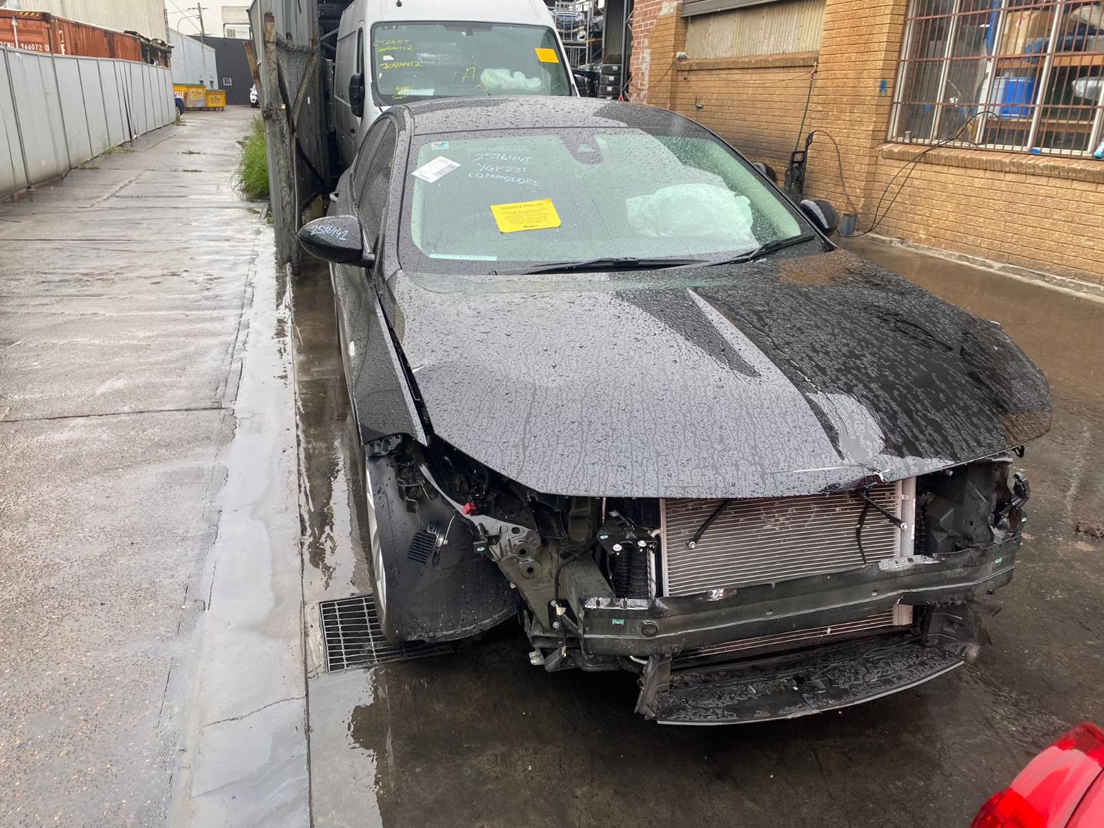 Bootlid/Tailgate Commodore Holden 2018