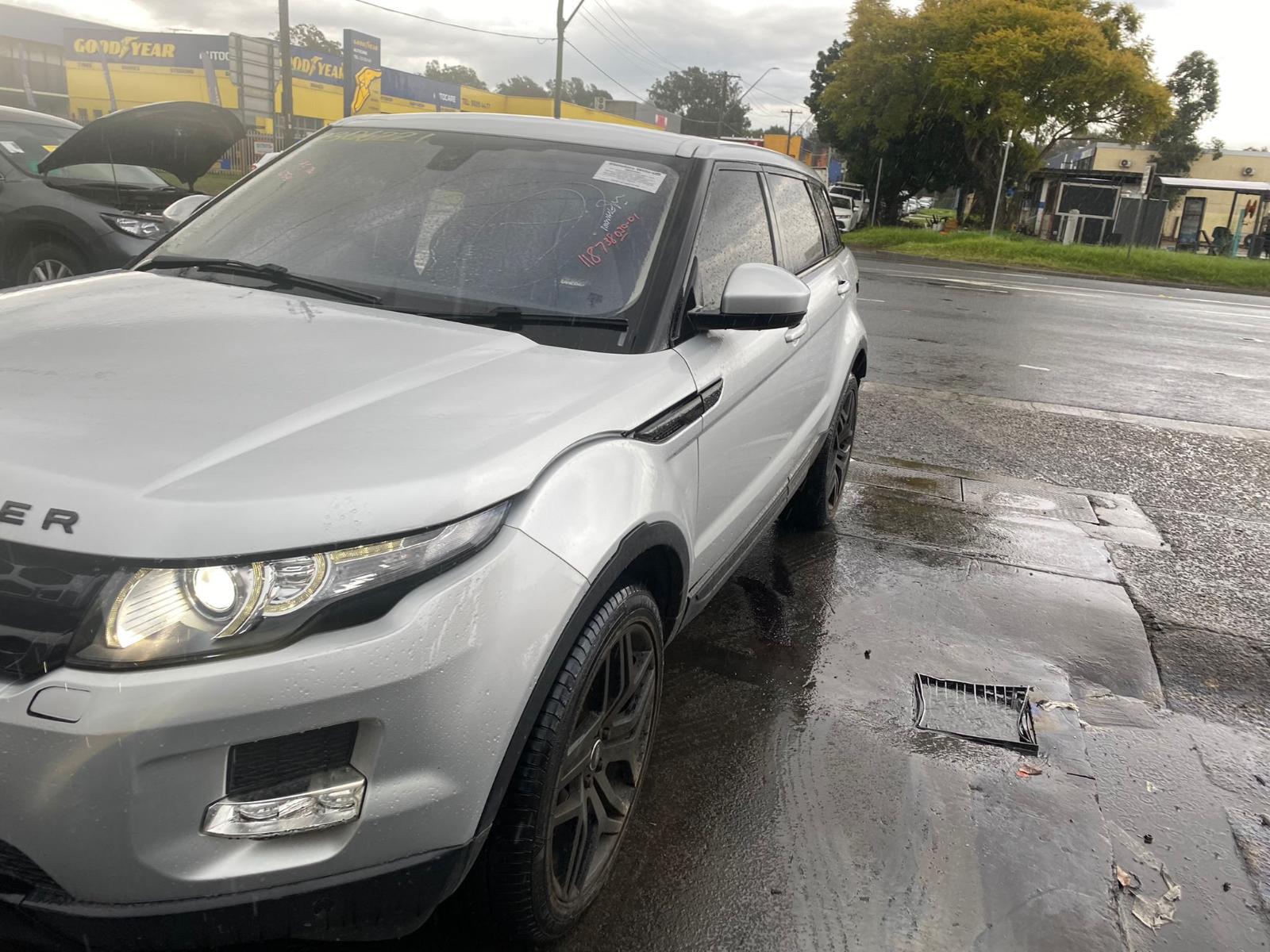 Right Front Door Window Rangerover Evoque Land Rover 2015