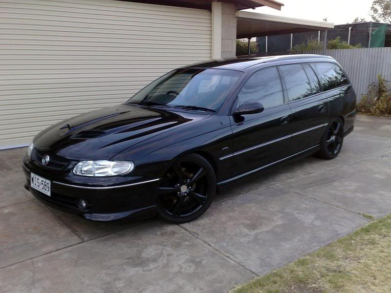 Colour Change Commodore Vt Wagon Maroon: Car detailer required in ...