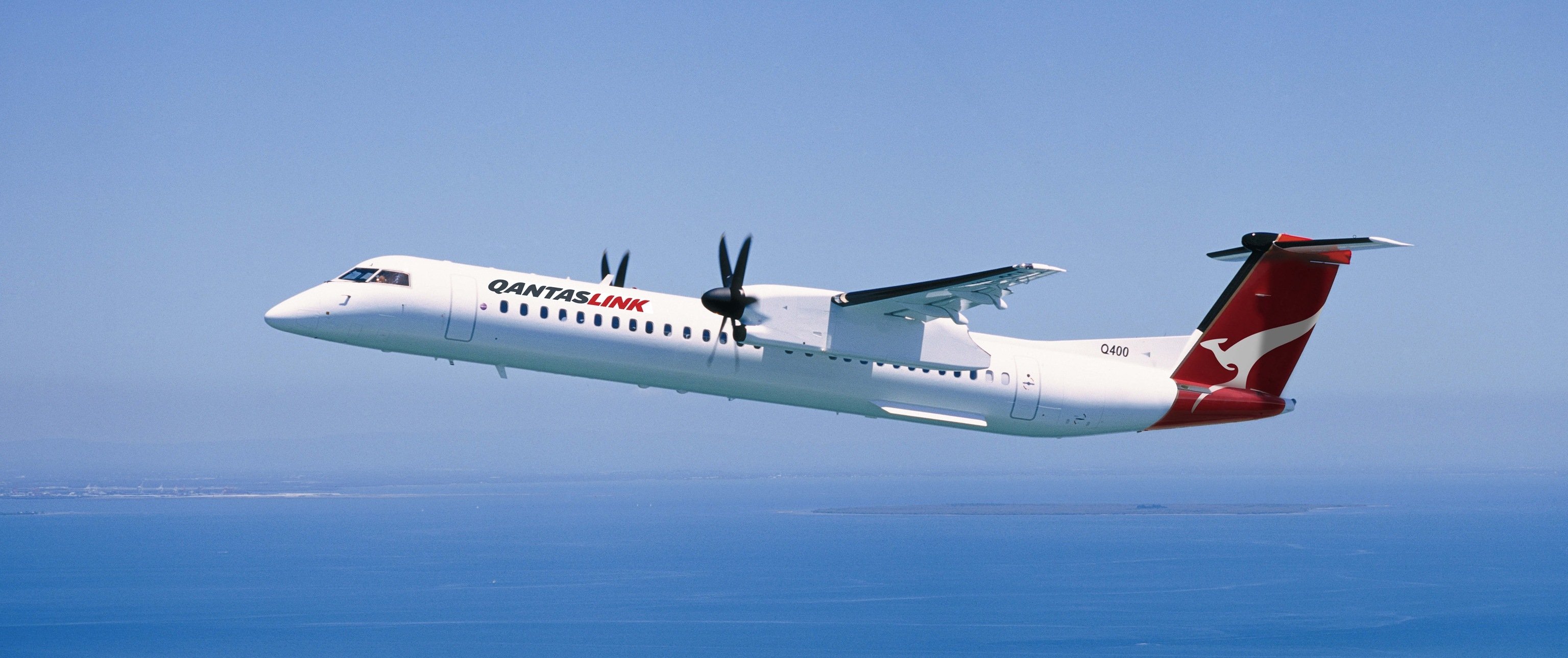 QantasLink Q400 - Wayfarer