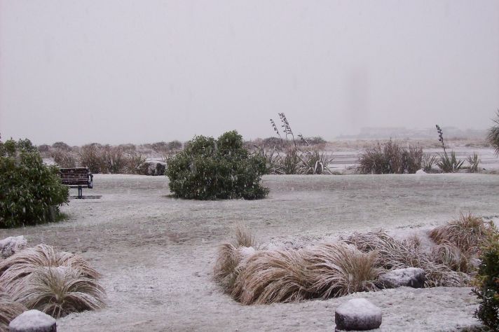 Shot of cold air surging towards NZ | WeatherWatch - New Zealand's ...