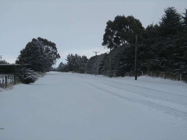 Snow moves into Christchurch | WeatherWatch - New Zealand's Weather ...