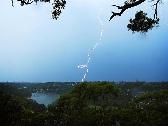 Australia: Storms cut power to thousands; 3 people struck by lightning ...
