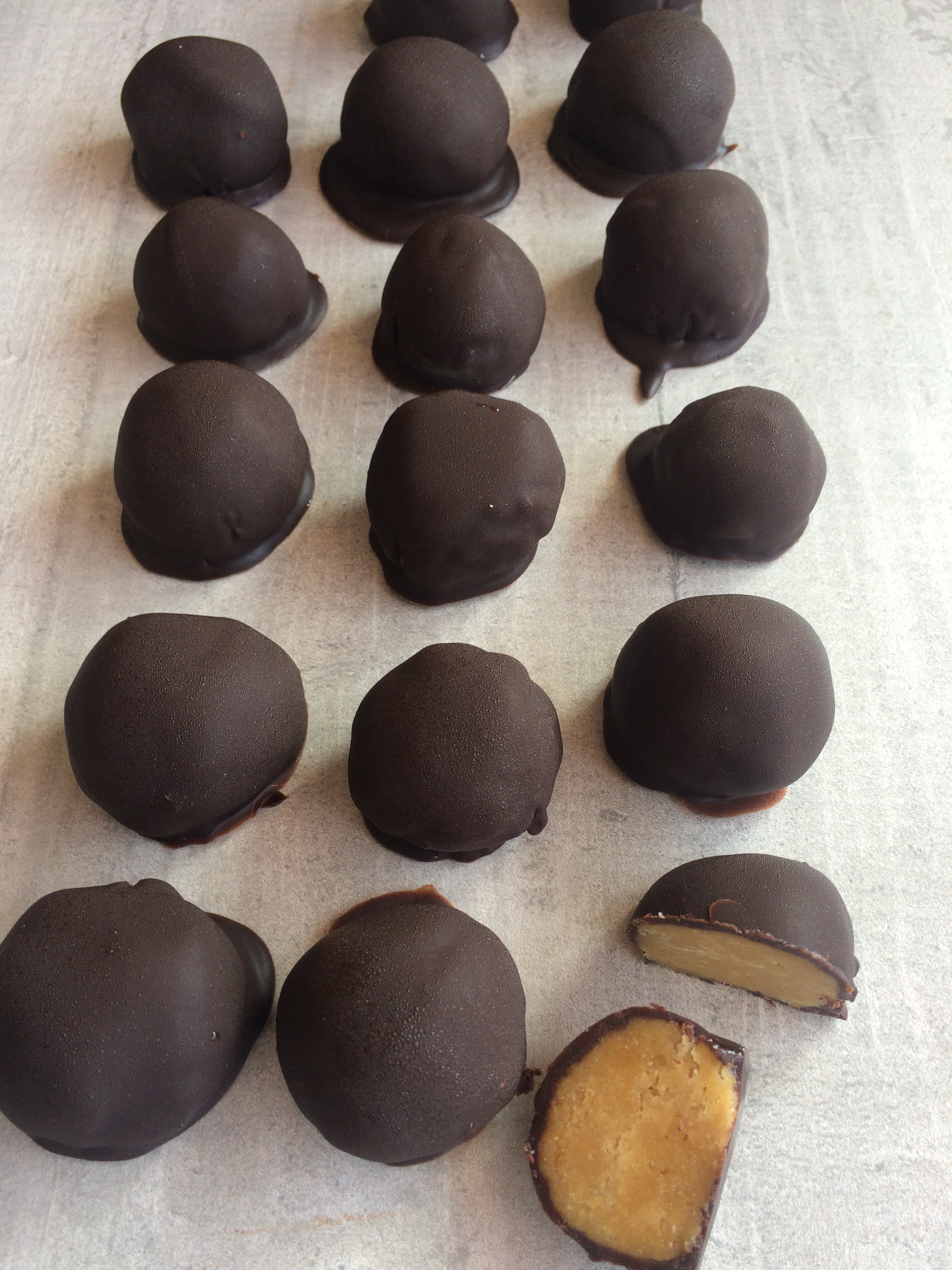 Peanut Butter Protein Balls – Natalie Prigoone, yoga, healthy food ...