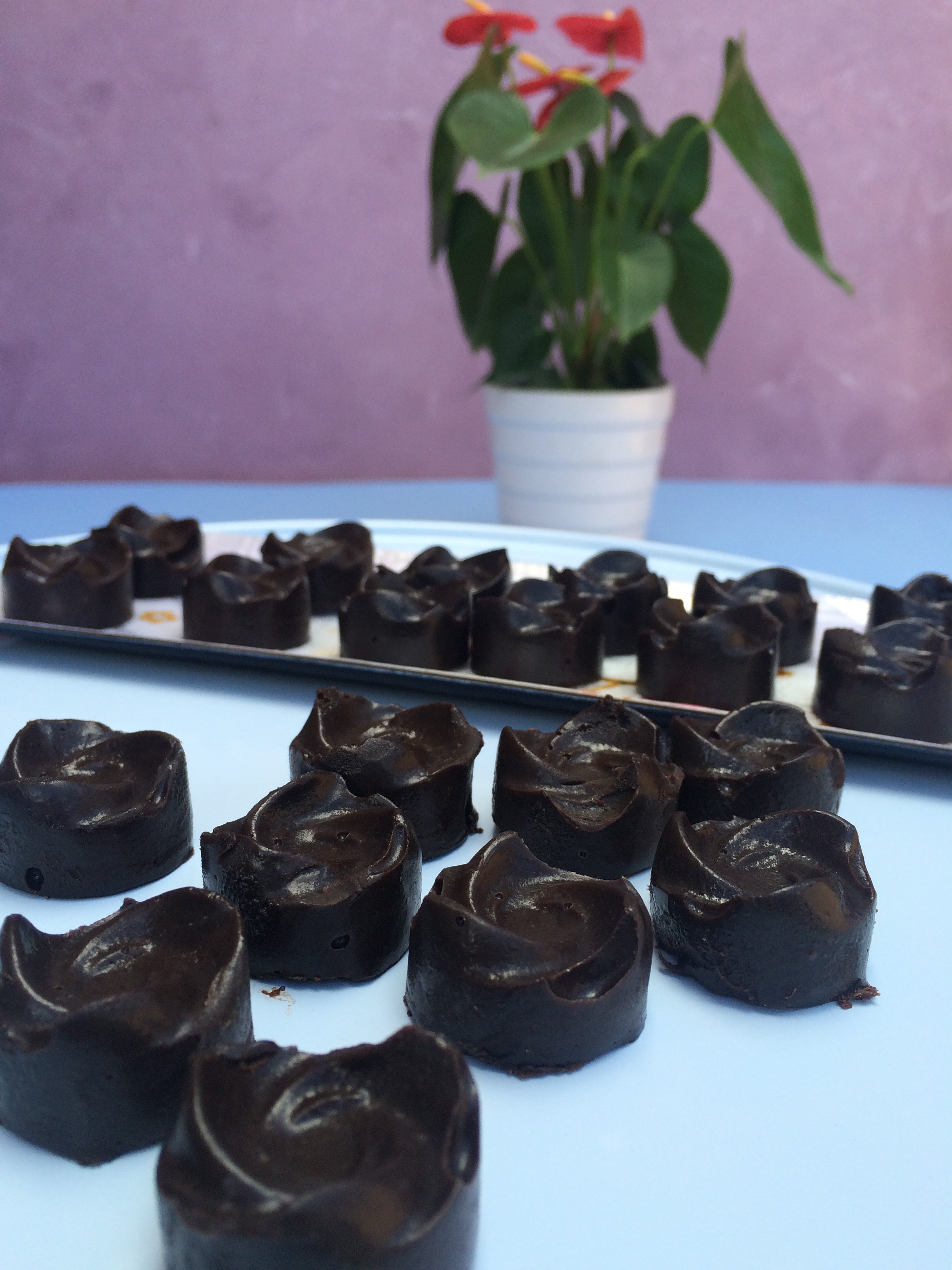 Chocolate for your Super Valentine – Natalie Prigoone, yoga, healthy ...