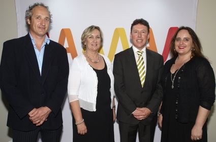 Kelly Bourke's Instagram, Twitter & Facebook on IDCrawl